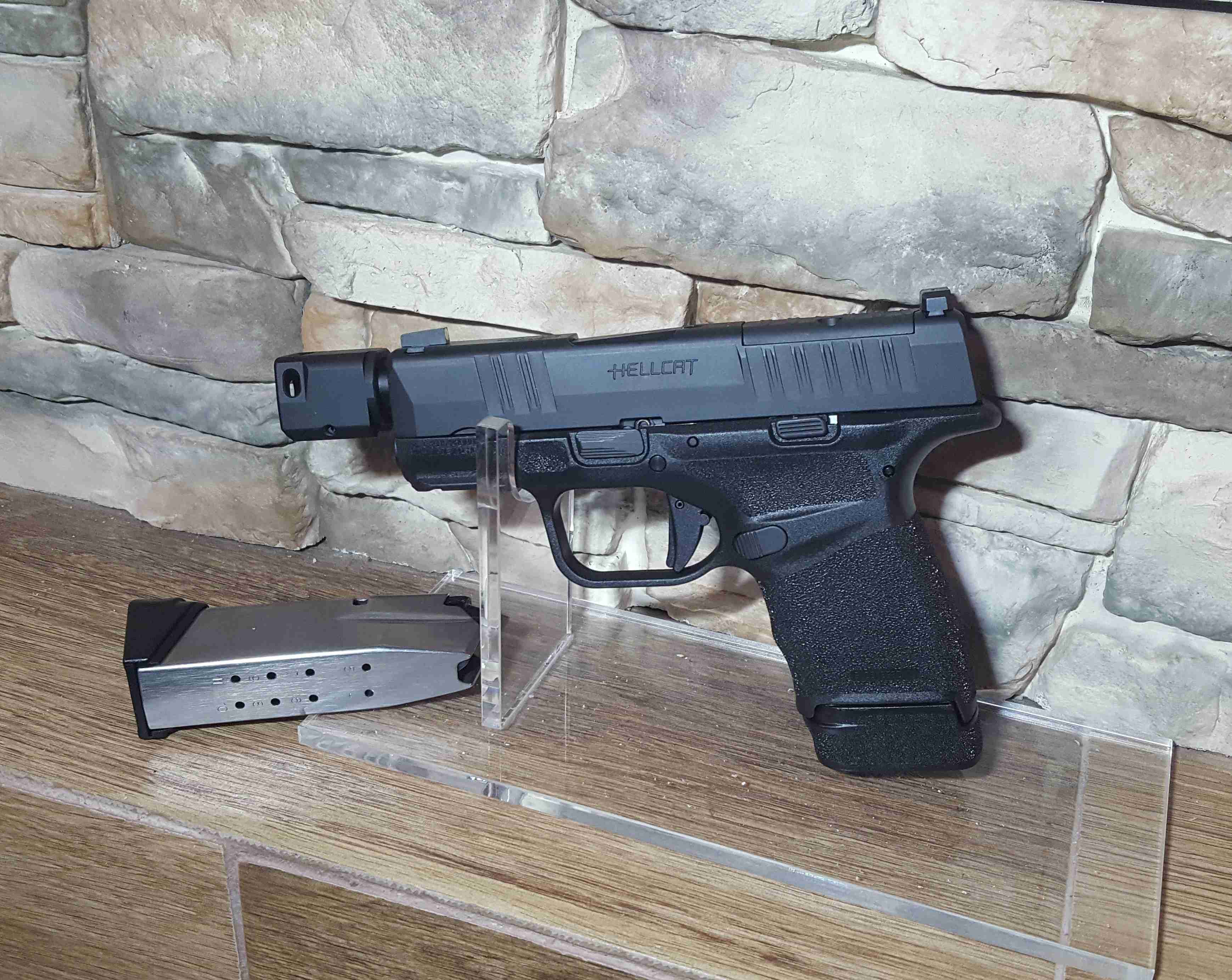 H11 – HELLCAT OSP TB CC ráže 9 mm – černá